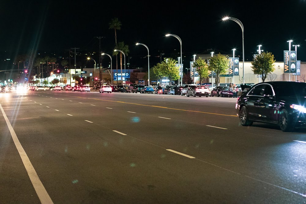 Los Angeles, CA — Van Crashes Into A & T Nail Salon on Garvey Ave - Los ...